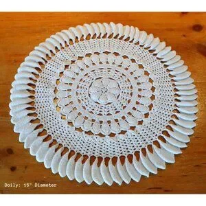 Kitchen | 3 Doilies Doily Crocheted Tatted Doily White Vintage Doilies ...